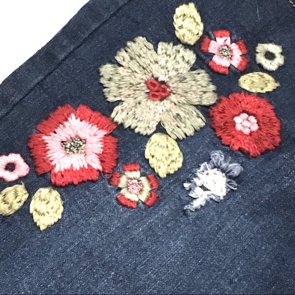 Arizona Jean Company | Bottoms | Arizona Original Floral Embroidery ...